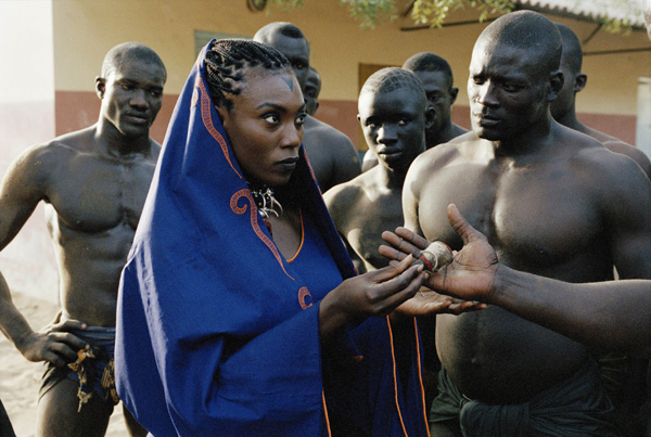 Portrait d'artiste : Mata Gabin, comédienne et humoriste engagée ...