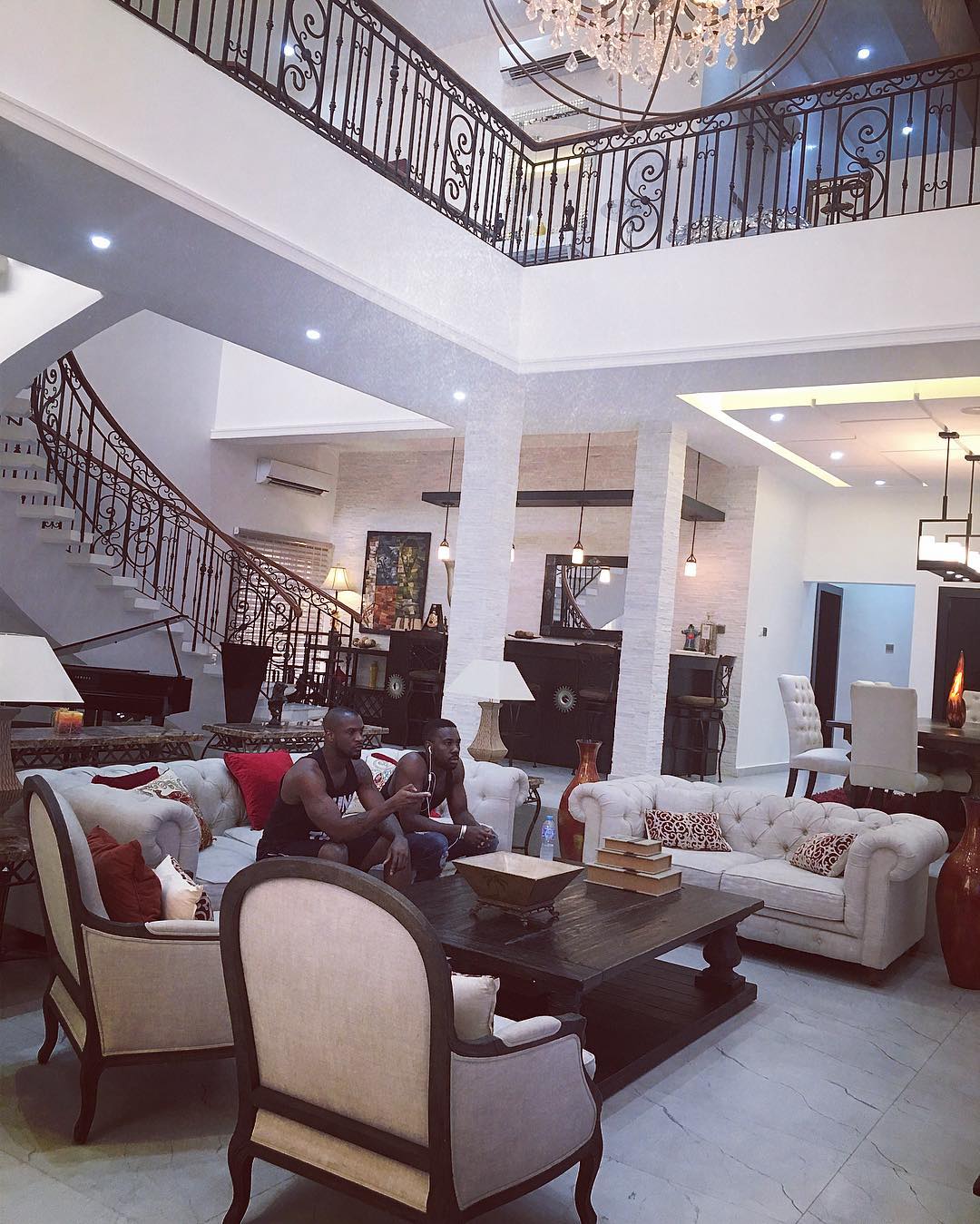 PHOTOS: Découvrez l'incroyable maison des P-SQUARE | Black-Feelings.com
